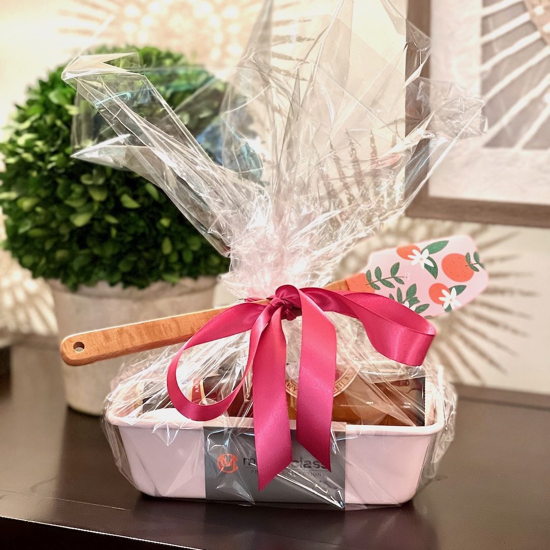 Hostess Gift Guide - Style Among Friends