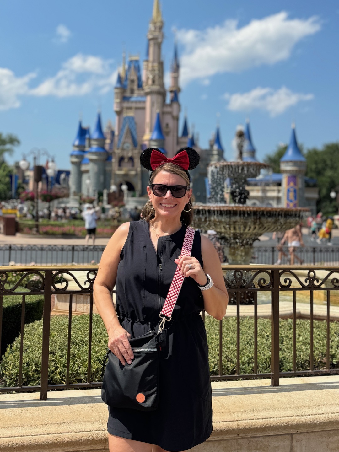 Style Guide for 5 Days at Disney World - Style Among Friends